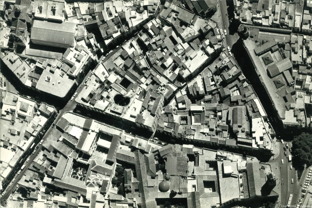 Cruz y Ortiz Arquitectos > Viviendas Maria Coronel | HIC