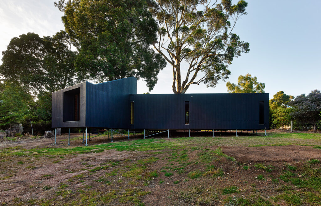 MORQ > Karri Loop House | HIC