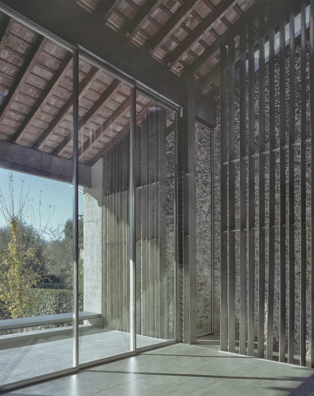 RCR > Casa Entremuros | HIC