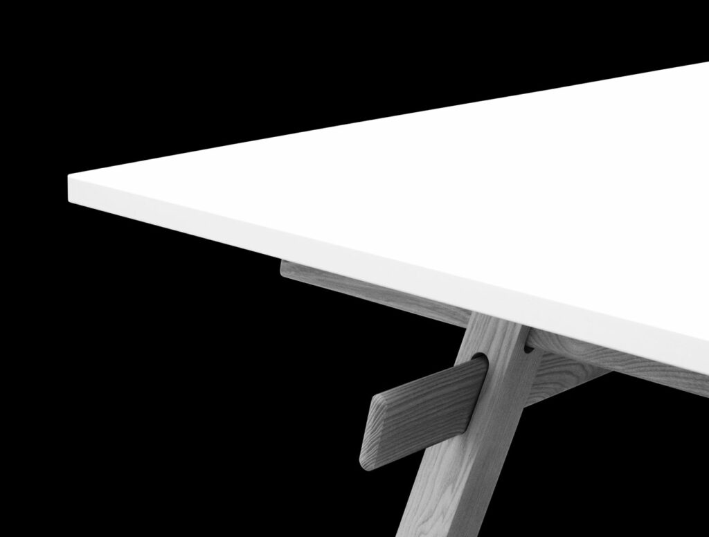 Jakob Timpe > Stand Table | HIC