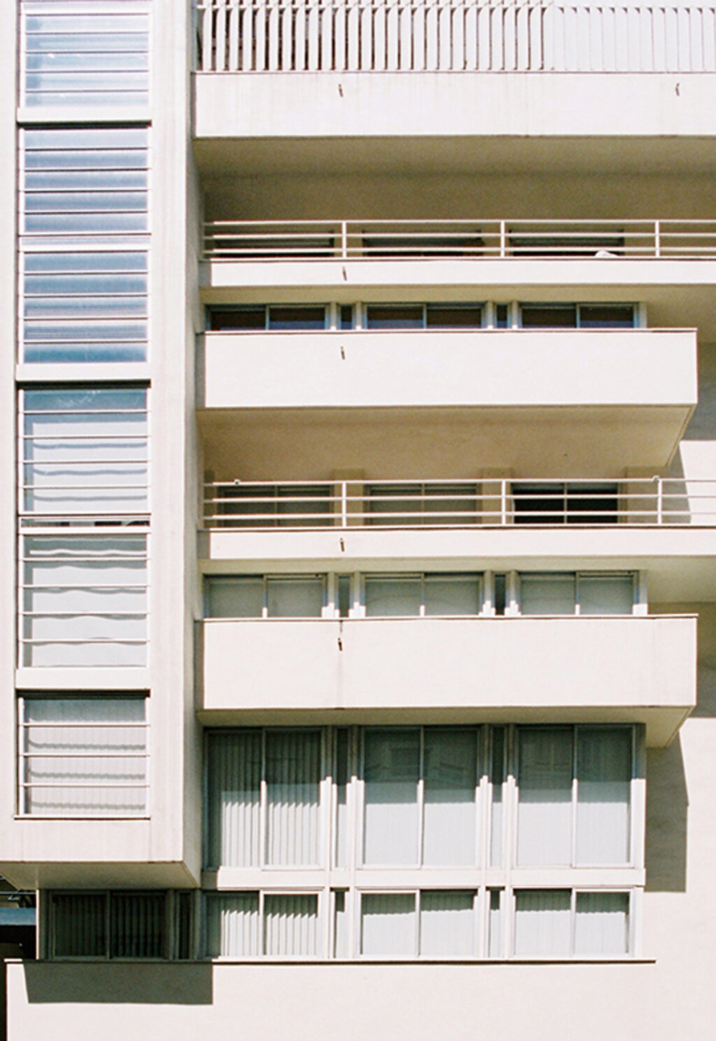 Esteve Bonell > Edificio Frégoli | HIC