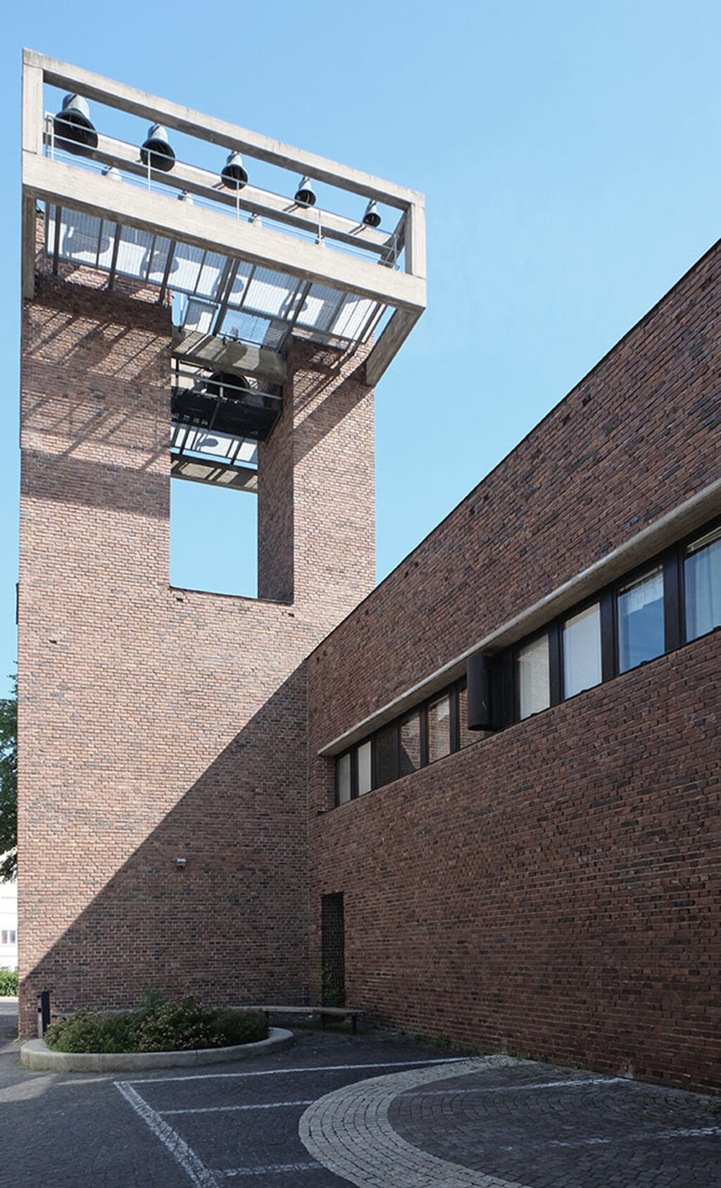 Peter Celsing > St Thomas Church. | HIC