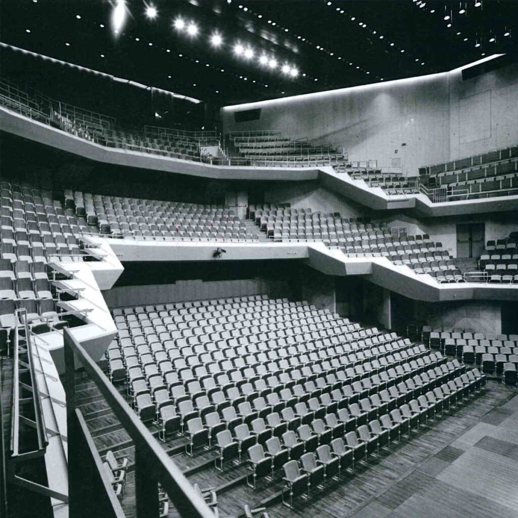 Edvard Ravnikar > Revolution Square | HIC