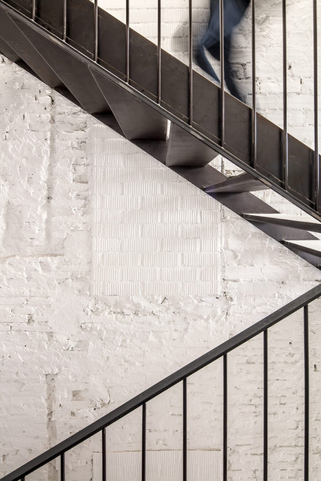 Vora Arquitectura, El globus vermell > Nau Ivanow | HIC