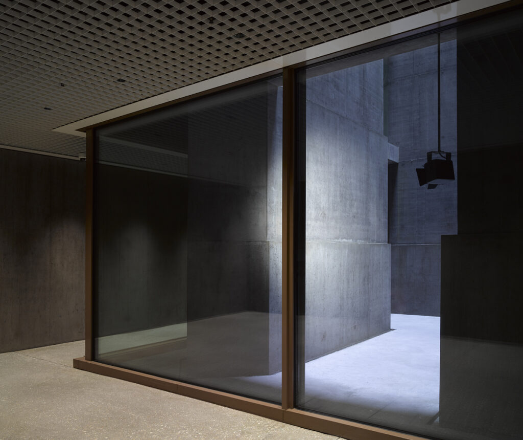 Valerio Olgiati > Baloise Learning Center and Offices | HIC