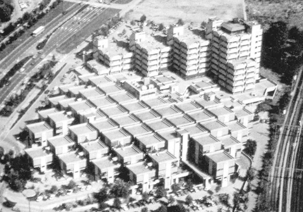 Herman Hertzberger > Office Building “Central Beheer” | HIC