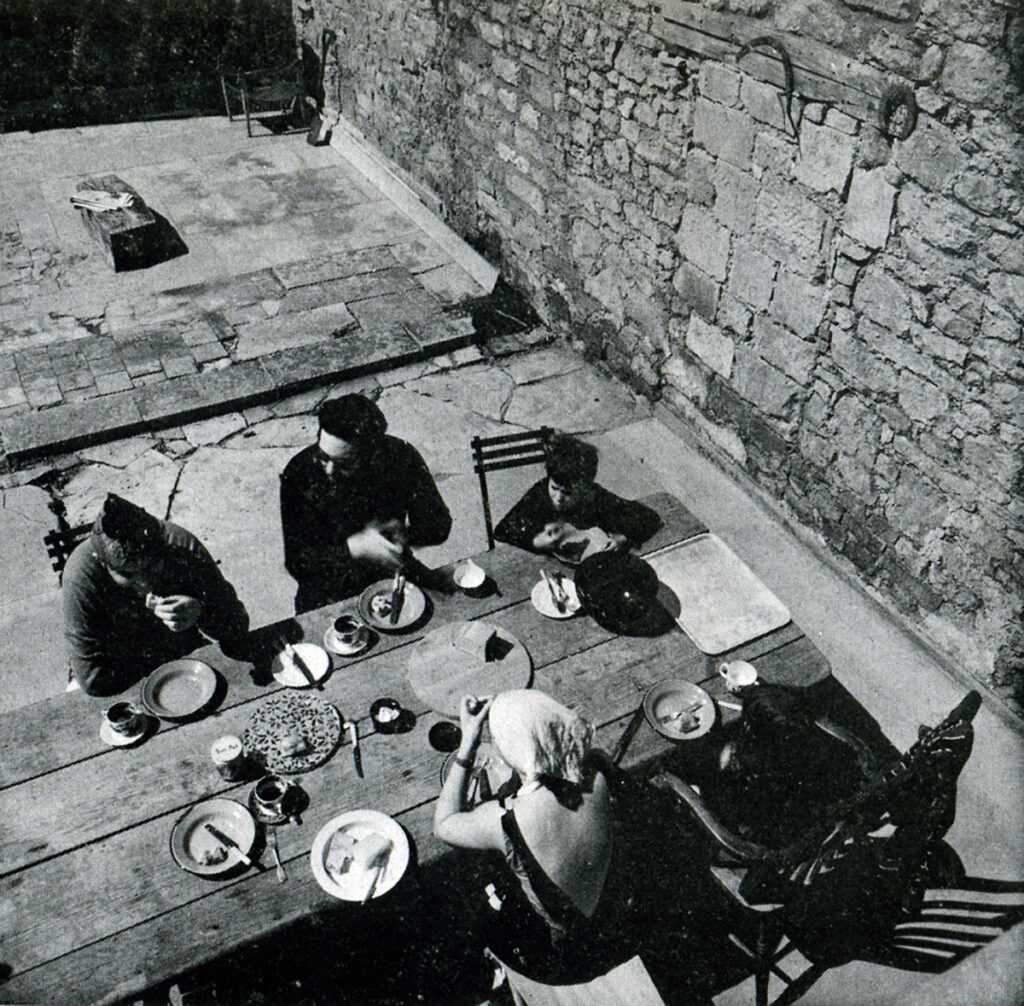 Alison and Peter Smithson > Upper Lawn Solar Pavilion Folly | HIC