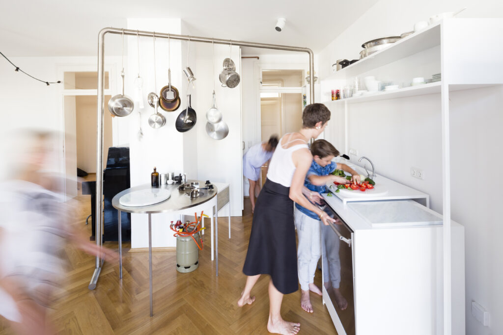 Sam Chermayeff Office > Saskia’s Kitchen | HIC