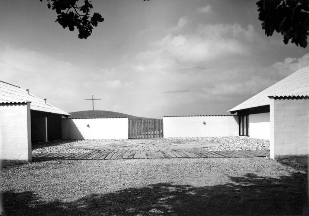 Inger & Johannes Exner > Hald Ege Kirke | HIC