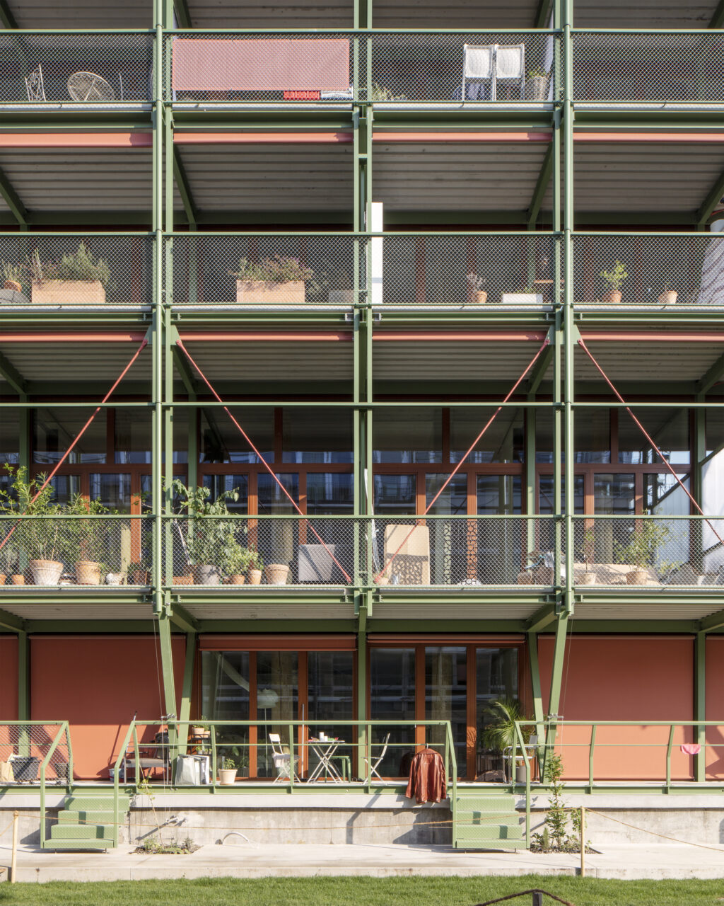 Esch Sintzel Architekten > Conversion of a Wine Storage into Housing | HIC