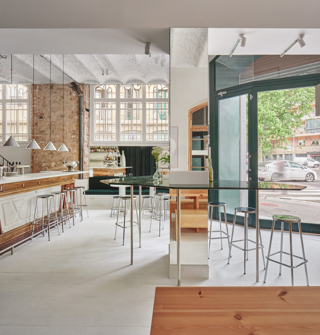 h3o > Tiberi Bar | HIC