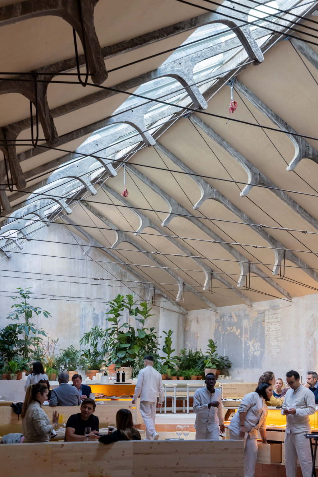 Selgascano + Andreu Carulla > Restaurante TRAMO | HIC