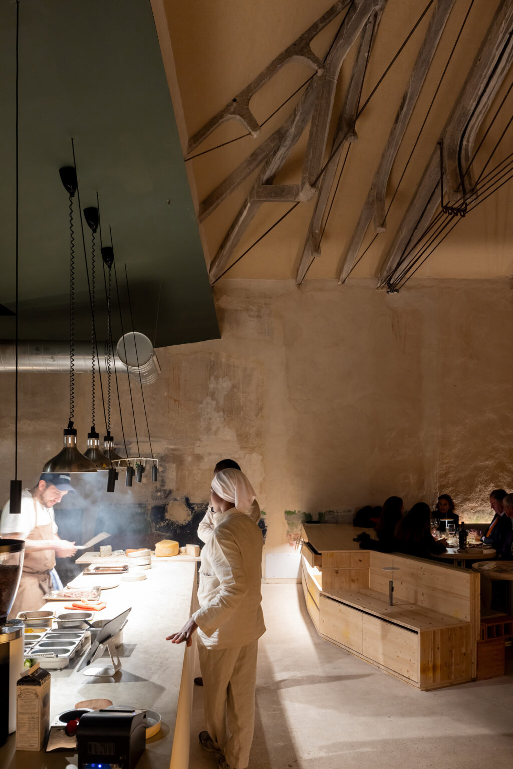 Selgascano + Andreu Carulla > Restaurante TRAMO | HIC