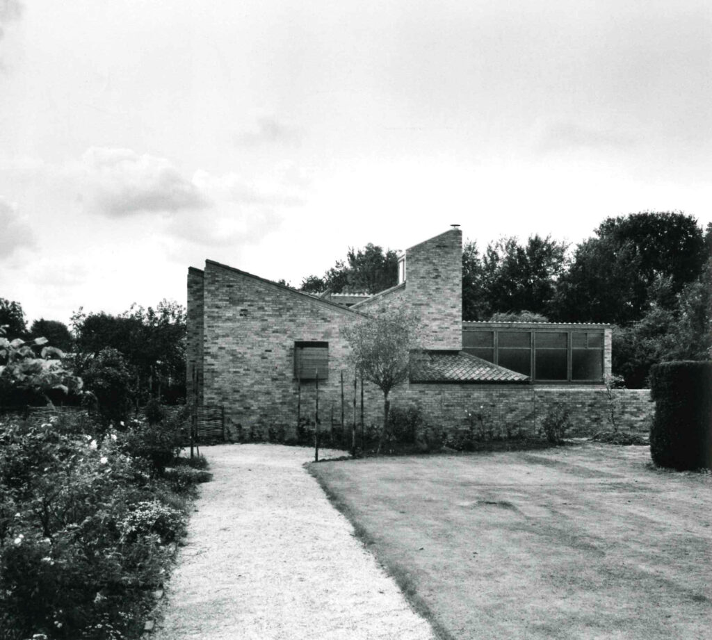 Colin St John Wilson > Spring House | HIC