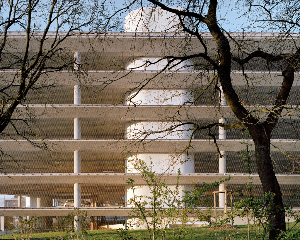 R Architecture + Claas Architectes > P + R car park | HIC