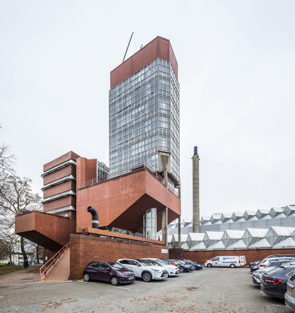 James Stirling + James Gowan > Leicester Engineering Building | HIC