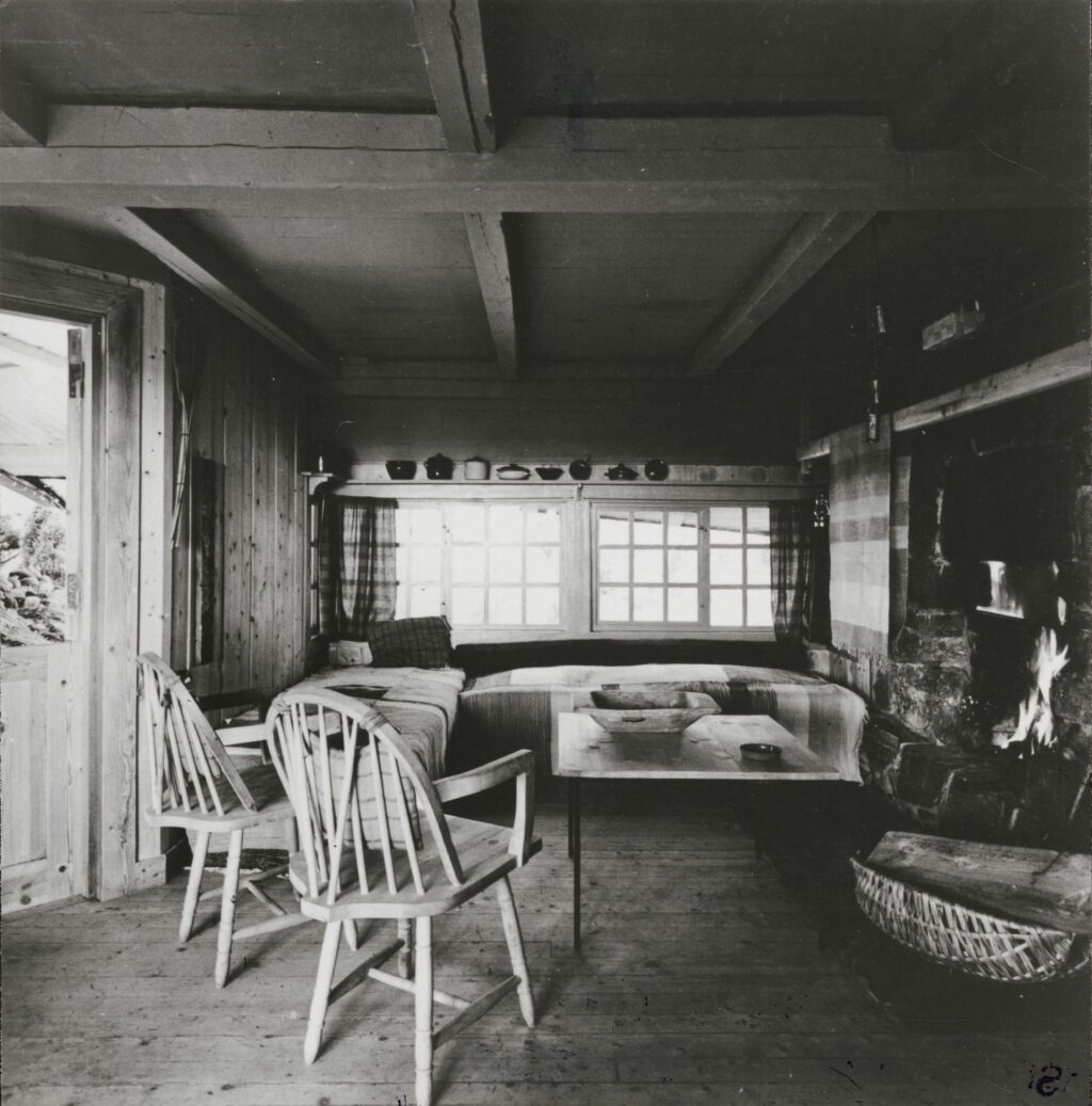 Knut Knutsen > Summerhouse | HIC